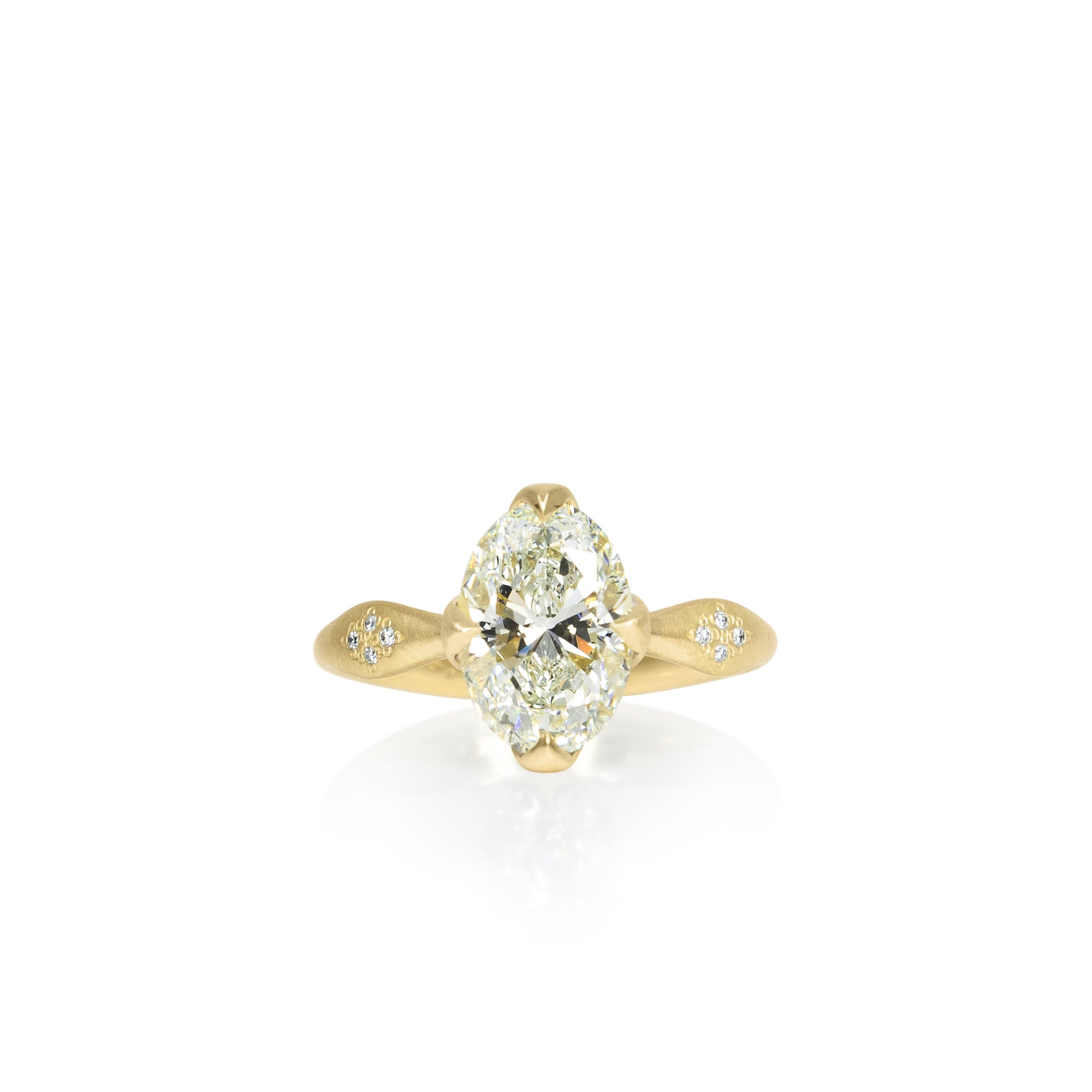 Oval Rosebud Ring